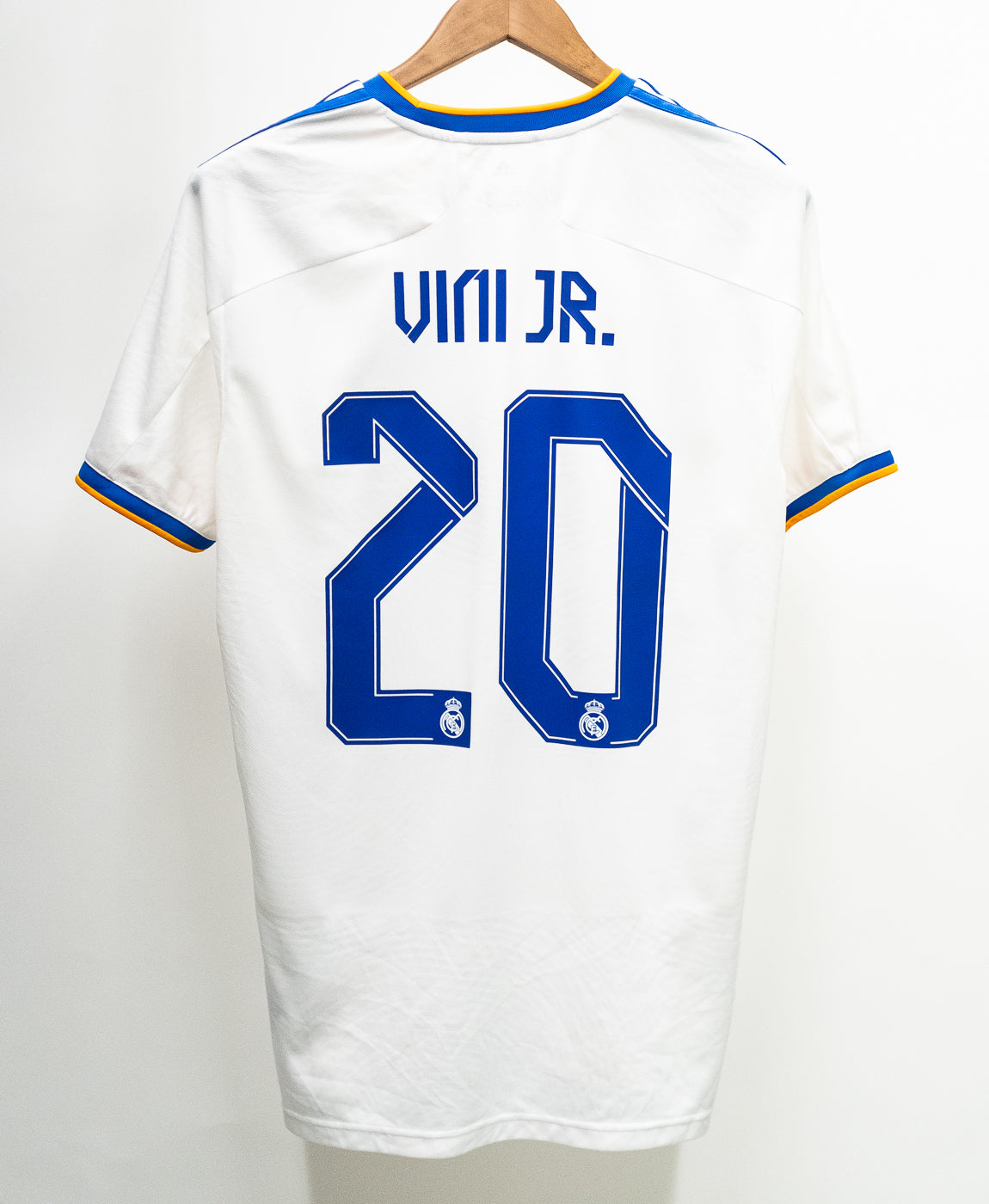 Real Madrid 2021-22 Vini Jr Home Kit (L) – Saturdays Football