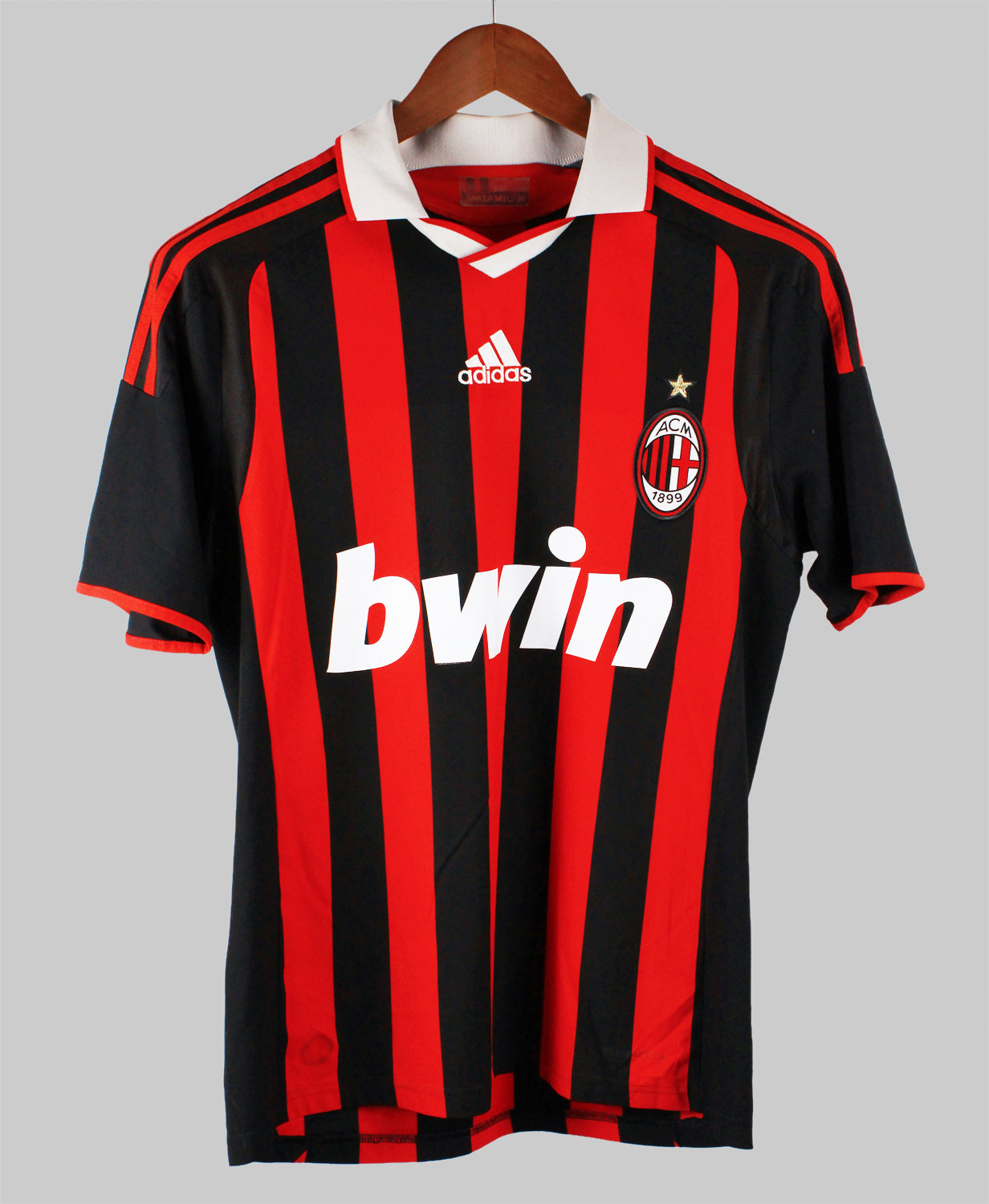 Ronaldinho Jersey - Brazil, Barcelona, AC Milan, Gremio and more ...