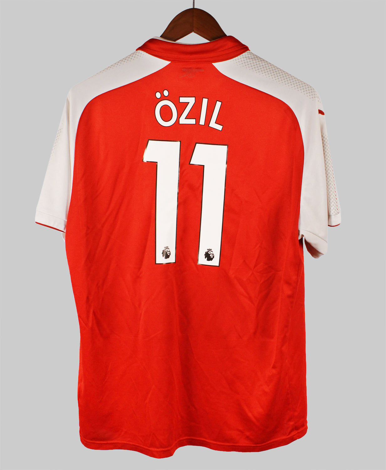 Arsenal 2017-18 Ozil Home Kit (XL) – Saturdays Football