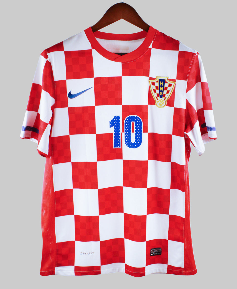 Luka Modric Jerseys – Saturdays Football