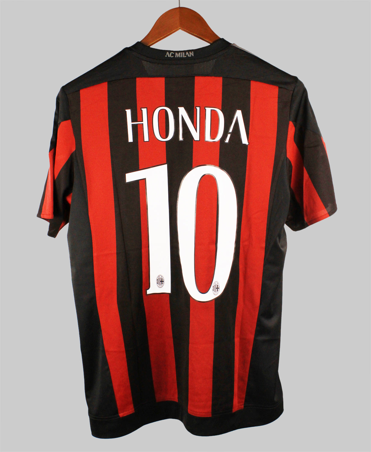 AC Milan 2015-16 Honda Home Kit (M) – Saturdays Football