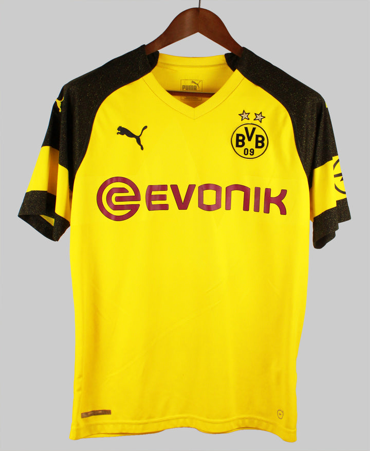 Retro Soccer Jerseys – Vintage Football Kits for Collectors | Saturday ...